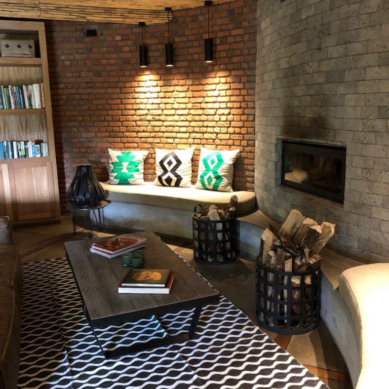 Au Rwanda, gare au gorille | Les Hardis