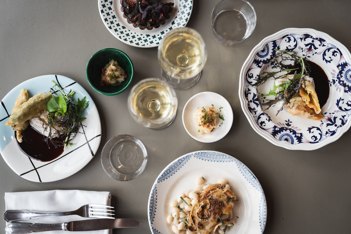 Ventrus : un restaurant éphémère en goguette à la Villette | Les Hardis
