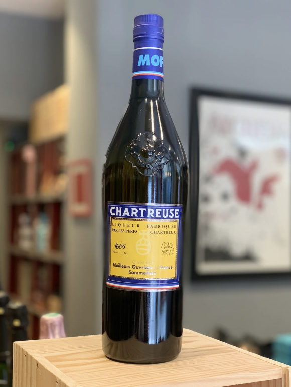 La Chartreuse verte ou jaune : la liqueur et l’alcool aux 5 couleurs ...