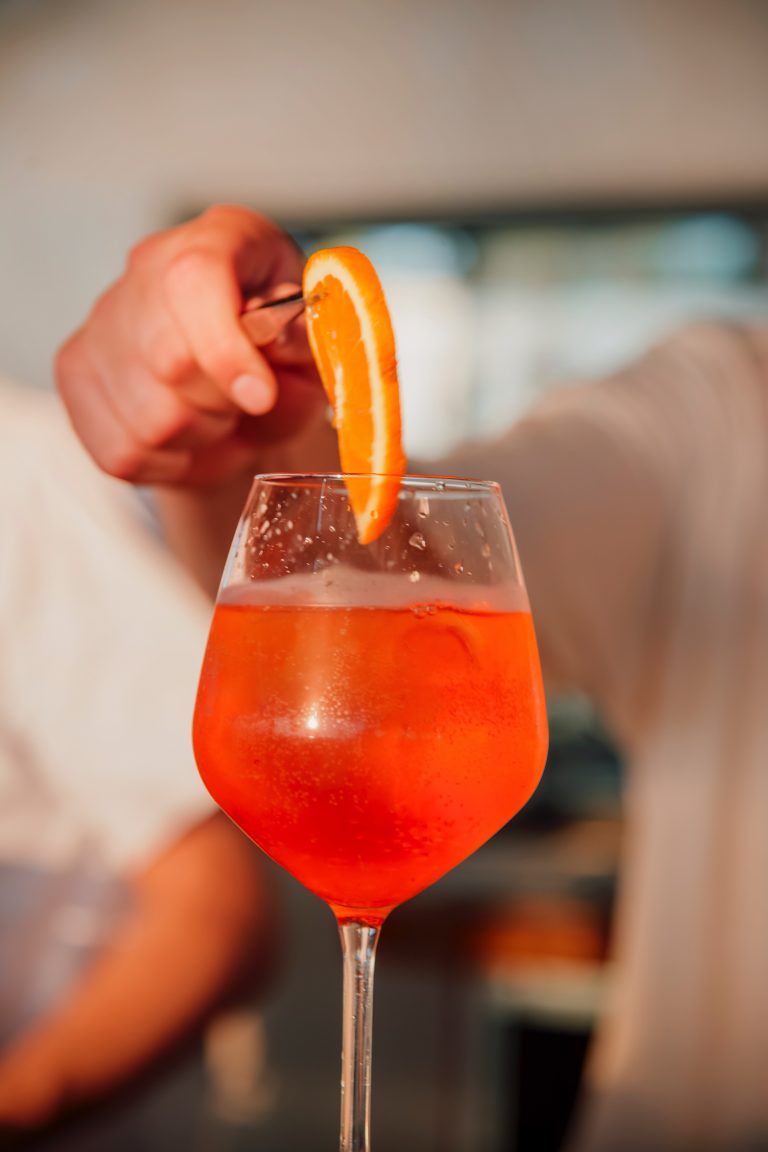 Tout sur l’histoire du cocktail spritz | Les Hardis