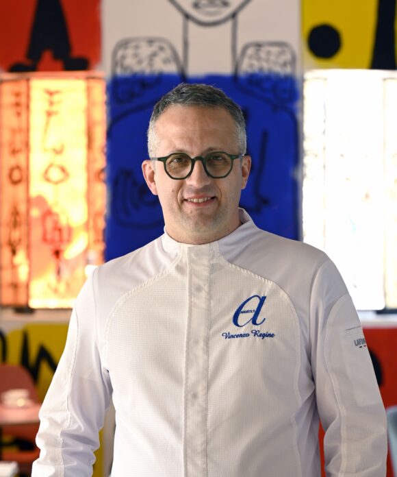 La recette de pêches blanches et sorbet du chef Vincenzo Regine